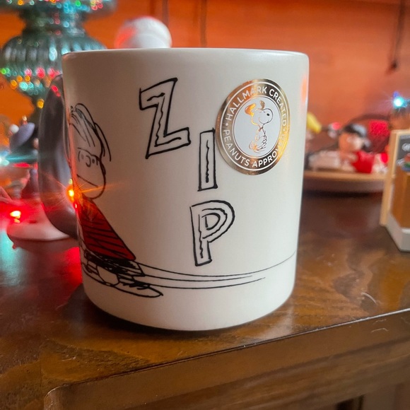 Hallmark | Dining | Hallmark Linus And Snoopy Mug | Poshmark
